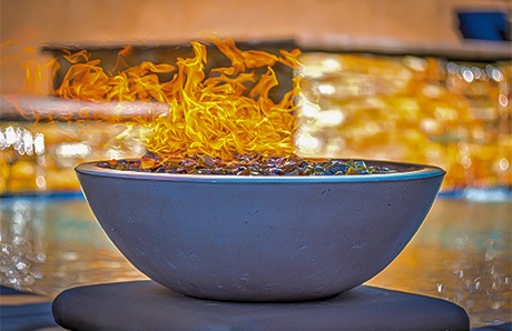 Swimming Pool Fire Features: 15 Hot Examples in Photos