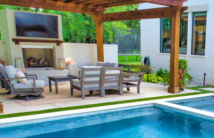 Benefits of Outdoor TVs for Backyard Living