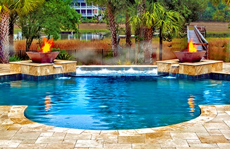 Swimming Pool Fire Features: 15 Hot Examples in Photos