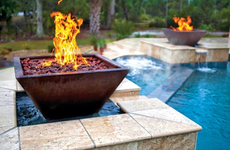 Swimming Pool Fire Features: 15 Hot Examples in Photos