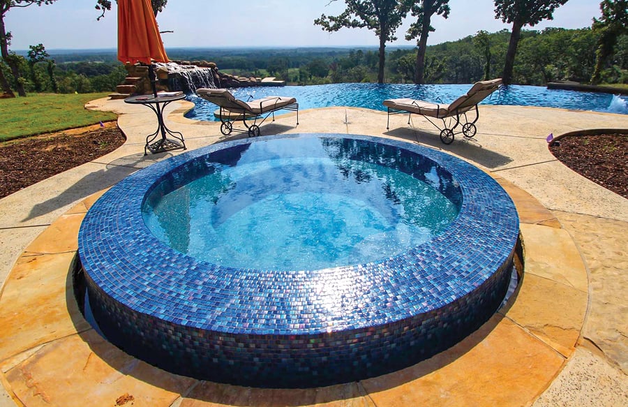 What is a rim flow spa on a custom swimming pool? (with design photos)