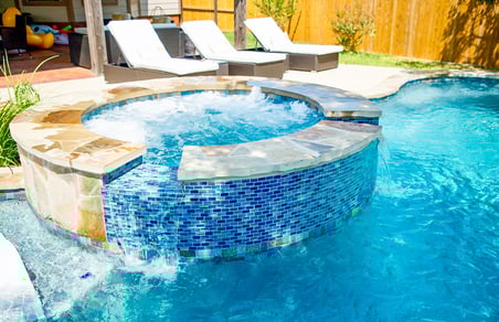 Gunite Spa Shapes: Picking the Right One for Your Pool Design