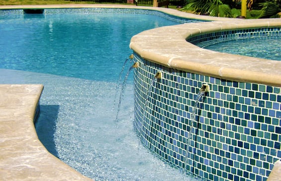 10 Beautiful Features for Your Gunite Swimming Pool in Pictures
