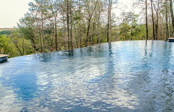 Modern Kidney-Shaped Pools: 7 Design Ideas for Fresh Style